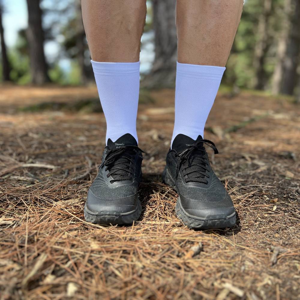 CALCETINES FIND YOUR EVEREST LONG CUT - Label White